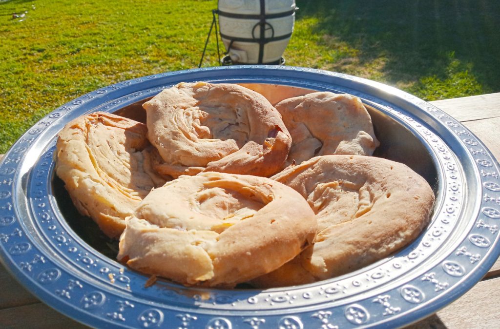 Afghani Fateer Pyazi in Tandoor